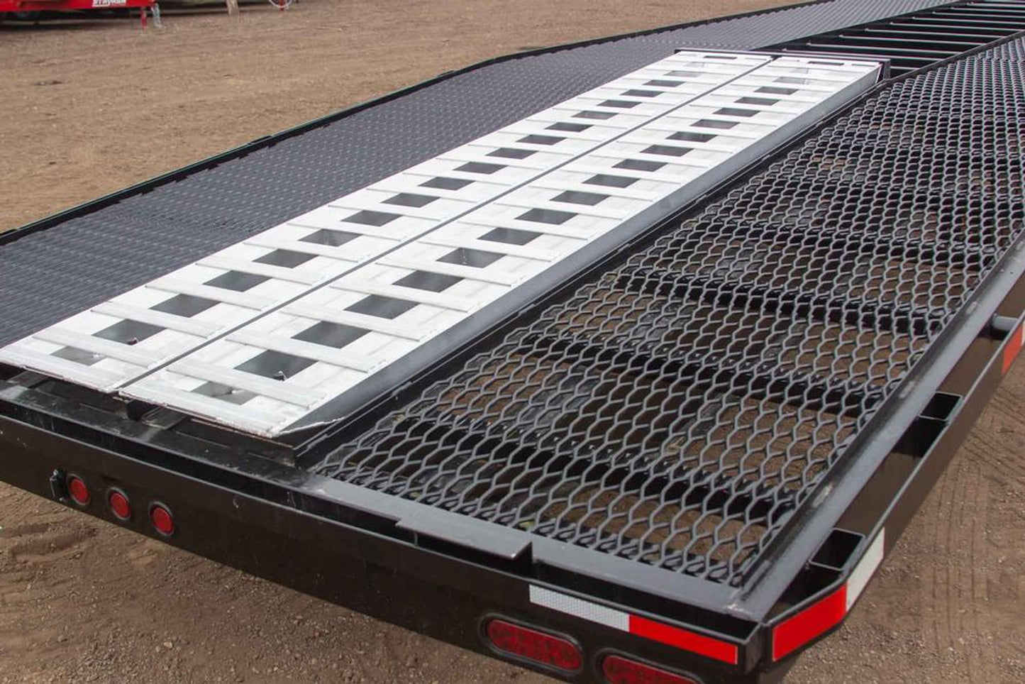 Stryker Truck & Van Hauler – Stryker Dealership Group